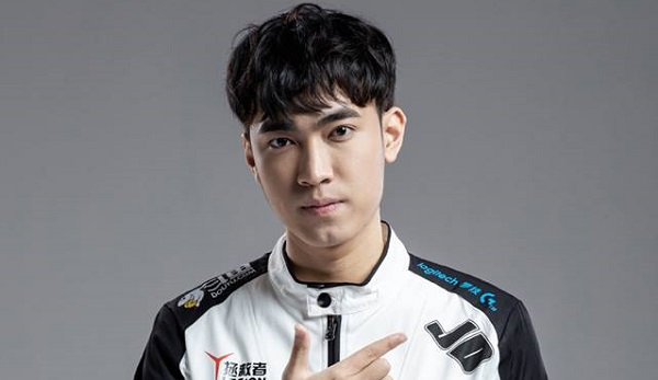 Levi chính thức góp mặt trong đội hình xuất phát của JDG trước cuộc ...