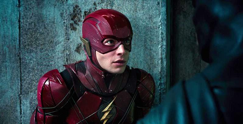 The Flash sẽ bị dời lịch vì Warner Bros. "sợ" Captain Marvel 2 của Disney