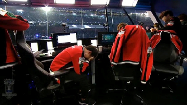 LMHT: “Quỷ Vương bật khóc” cùng “Bo10 địa ngục của Snake Esports” lọt top những khoảnh khắc đau ...