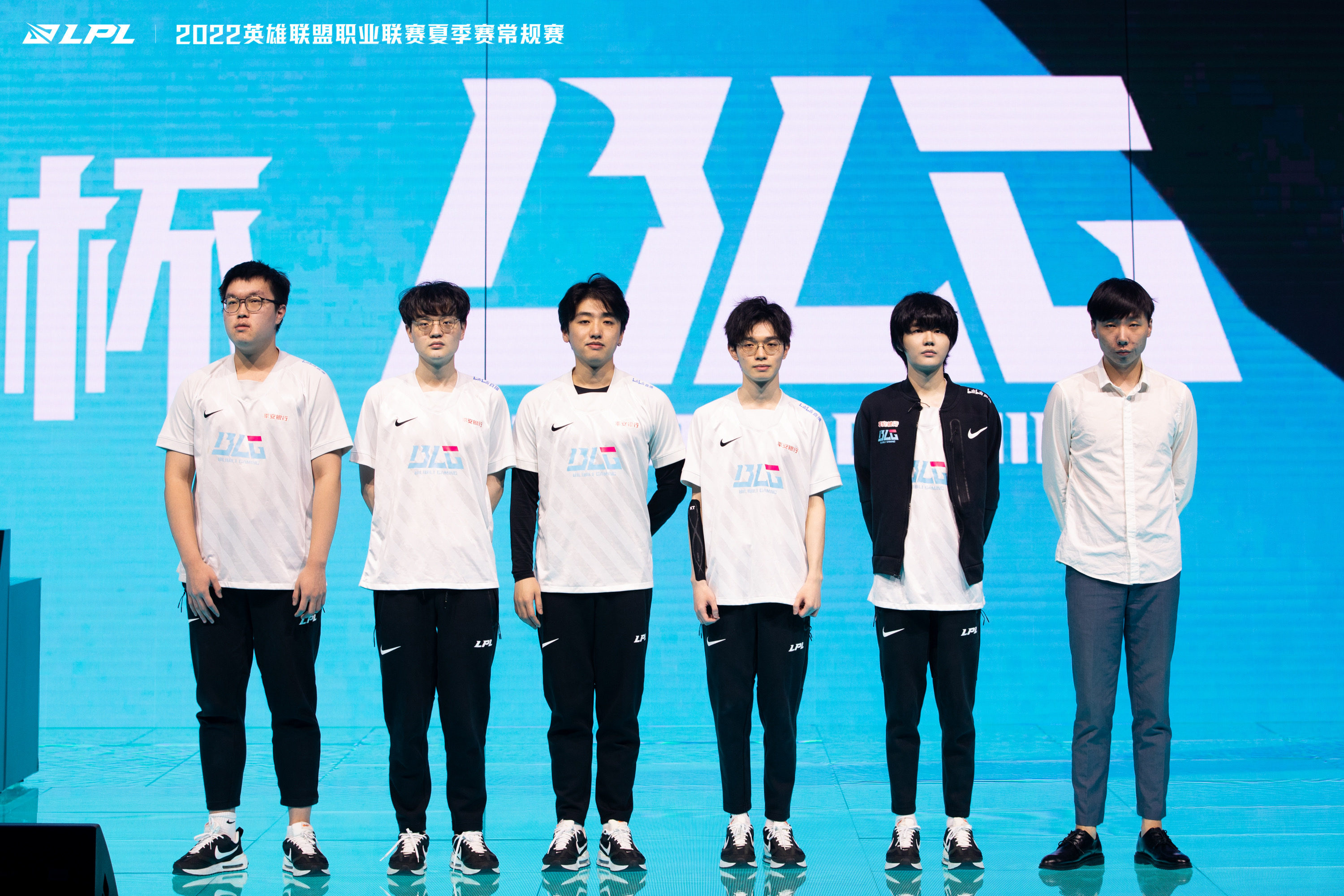 Bị Doinb ngăn tái đấu với WBG, Bin còn lập kỷ lục tủi hổ tại playoffs LPL Mùa Hè 2022
