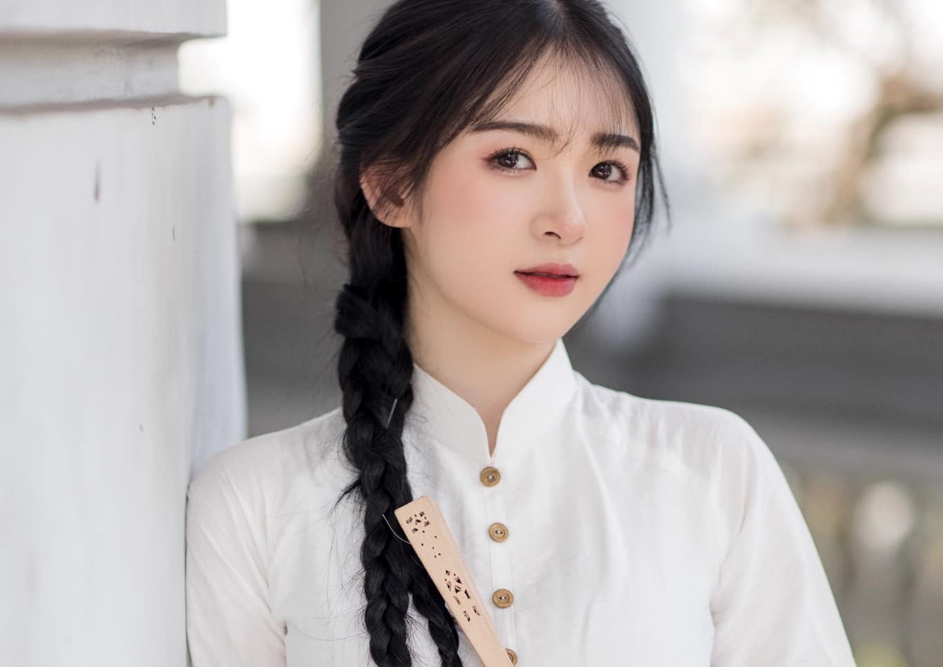 Kim Chung Phan đẹp thướt tha trong bộ váy dài khiến bao "trái tim" say đắm