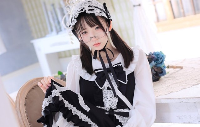 Ngắm nhìn bộ ảnh cosplay cực kỳ sexy, quyến rũ của cô nàng Utatane Sui