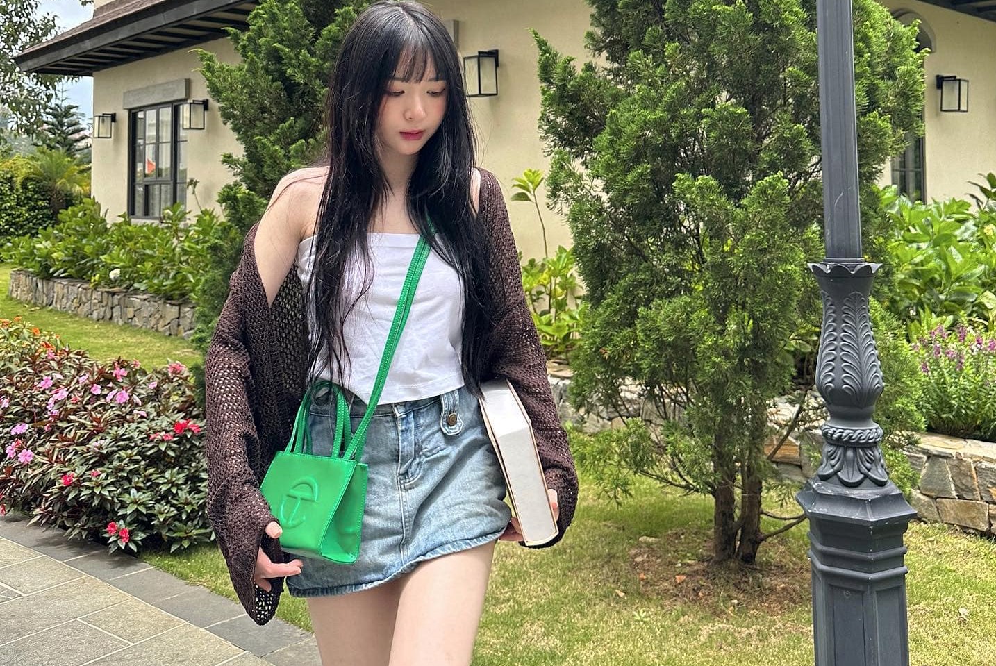 Kim Chung Phan xinh đẹp, dễ thương nhận được nhiều lời khen từ cư dân mạng