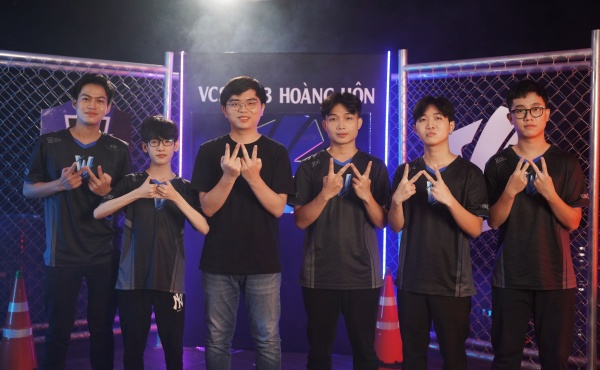 Optimus ủng hộ Team Whales trong trận đại chiến với GAM Esports tại ...