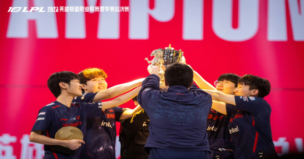 JDG mơ cú "Grand Slam" lần đầu trong lịch sử LMHT sau khi vô địch LPL Mùa Hè 2023