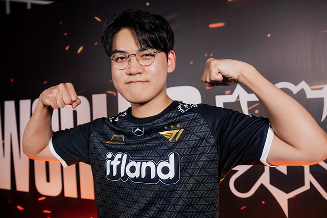 Gumayusi đang kết hợp tốt với Keria, muốn cùng T1 đánh bại tất cả mọi ...