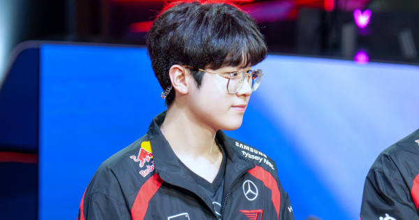 Zeus cần phải thể hiện tốt tại MSI 2024 nếu muốn đi vào lịch sử T1